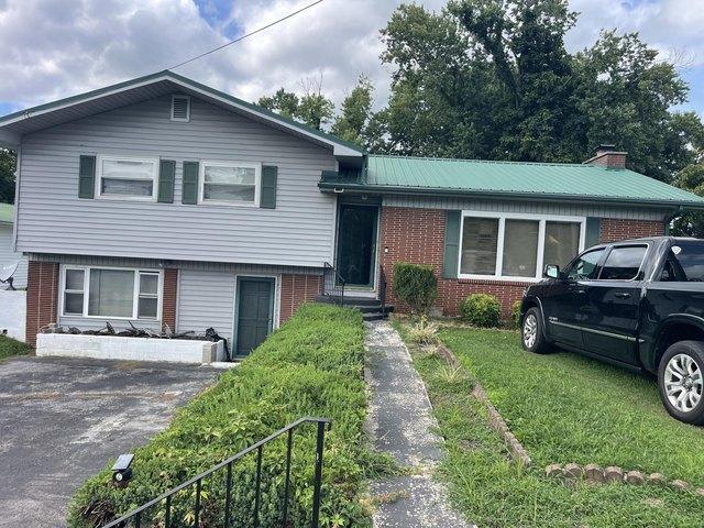 1102 W Chester Ave, Middlesboro, KY 40965