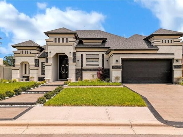 1102 W Pear Ave, Pharr, TX 78577