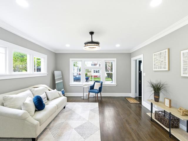 1102 Walton Ave