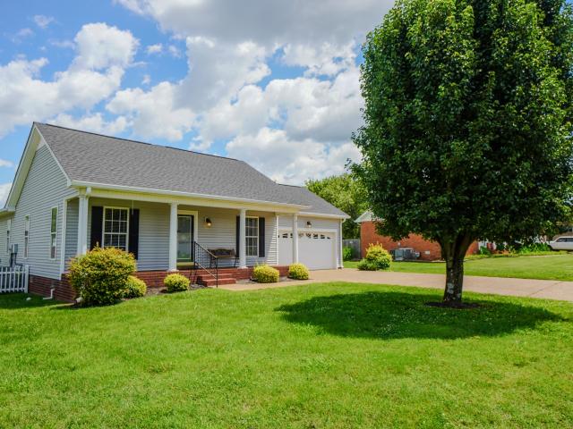 1102 Wedgewood Dr