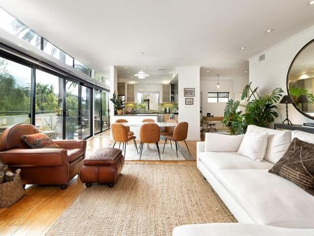 1102 12th St #4, Santa Monica, CA 90403