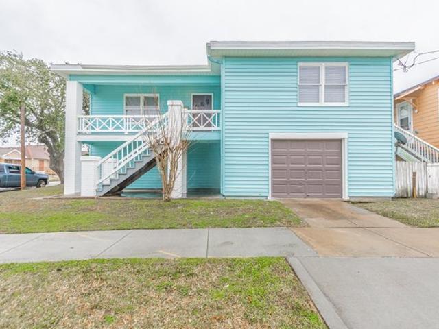 1102 45th St, Galveston, TX 77550