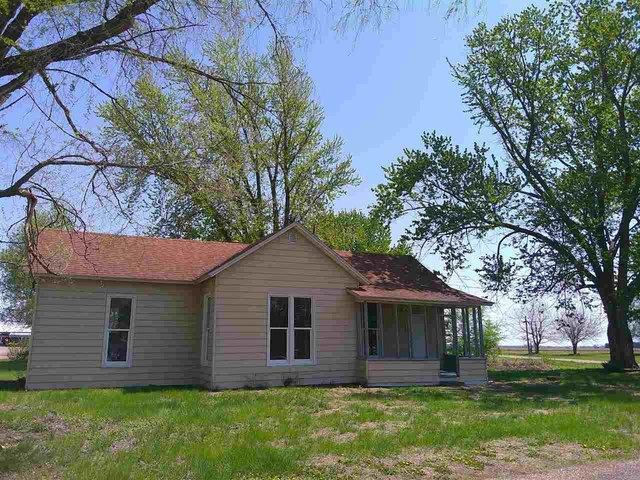 1102 4th Ave, Fredonia, IA 52738