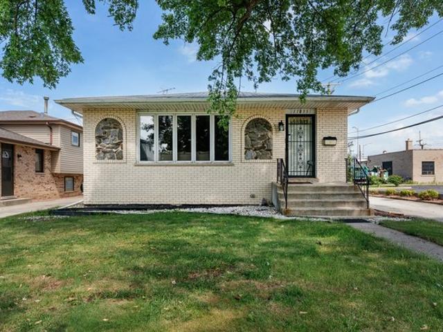 11033 Parkside Ave, Chicago Ridge, IL 60415