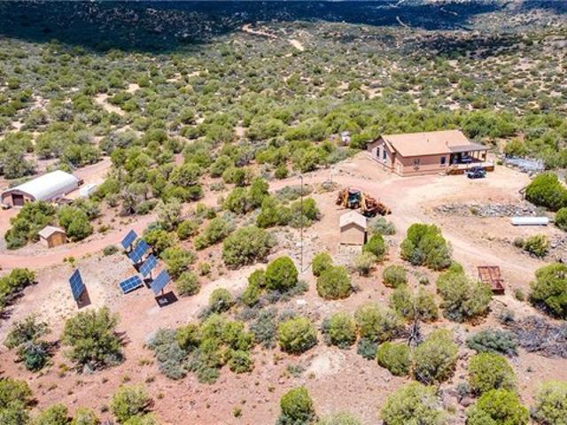 11030 S Quarter Horse Rd, Wikieup, AZ 85360