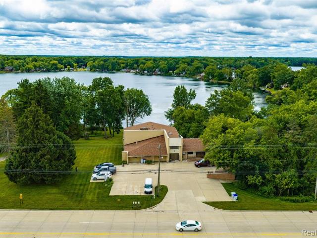 11034 Grand River Road