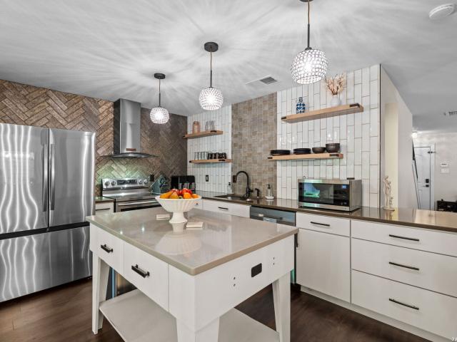 11036 Kimes Park Dr, San Antonio, TX 78249 | MLS #1954 | Compass