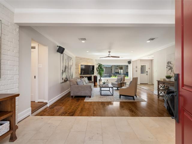 1103 Martin Street