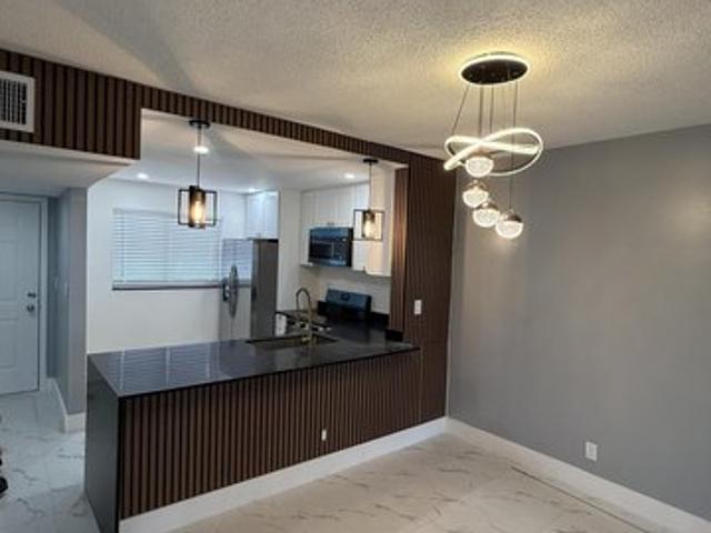 1103 NW 58th Ter Apt 317, Sunrise, FL 33313