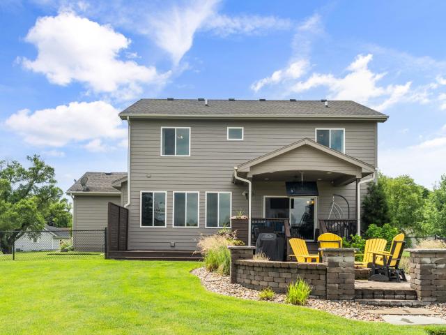 1103 NE Frisk Drive