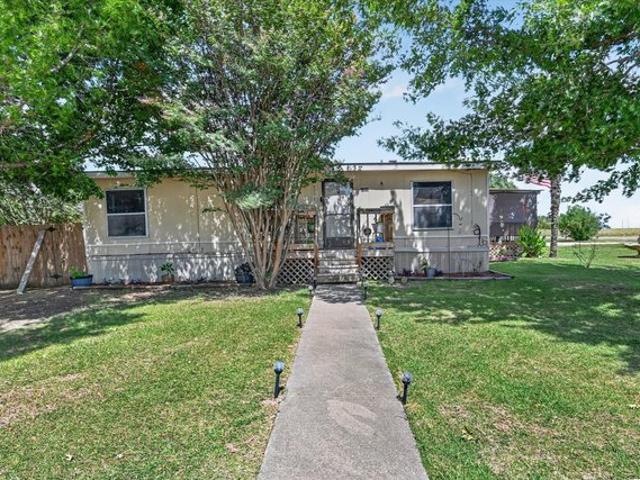1103 Burnett Blvd, Alvarado, TX 76009