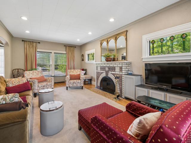 1103 Black Road