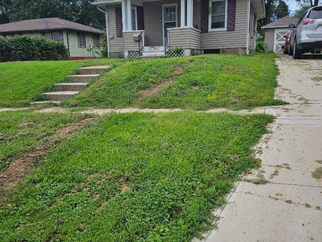 1103 Bluff Street