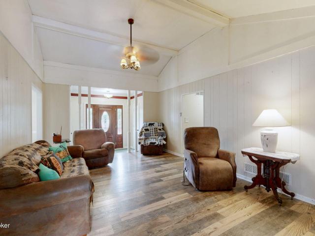 1103 Cliffwood Dr