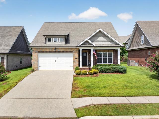 1103 Cross Pointe Dr