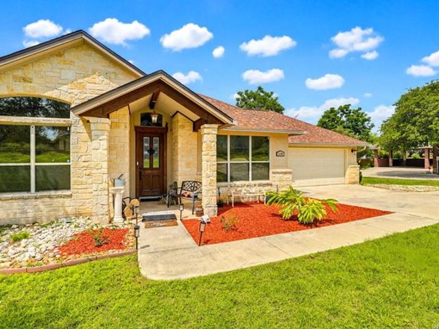 1103 Eagle Vw, Pleasanton, TX 78064