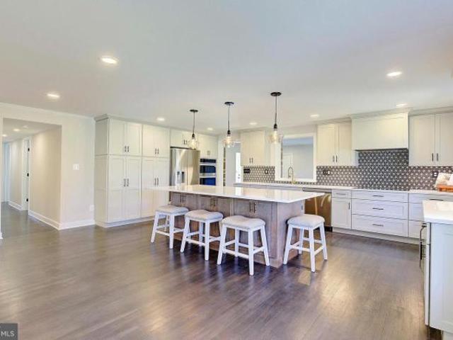 1103 Gypsy Ln W, Towson, MD 21286