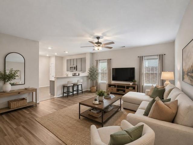 1103 Grand Junction Dr, Tomball, TX 77375