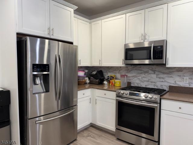 1103 Hamilton St # 1103