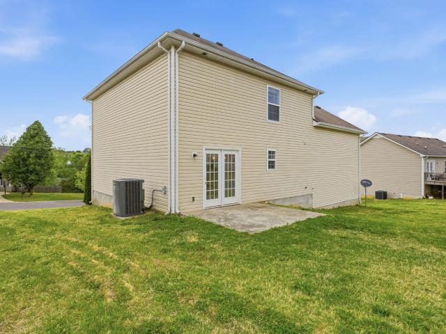 1103 Harmony Ln