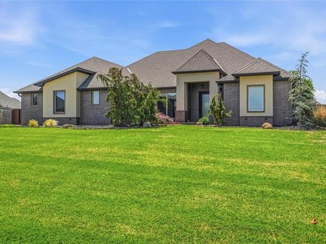 1103 Riata Rd, Tuttle, OK 73089