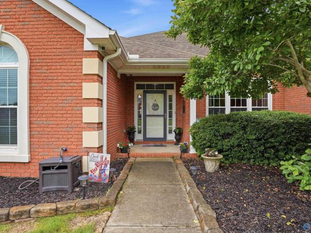 1103 Ridgecrest Lane NE
