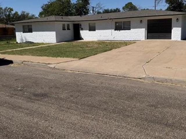 1103 S Franklin Ave, Monahans, TX 79756