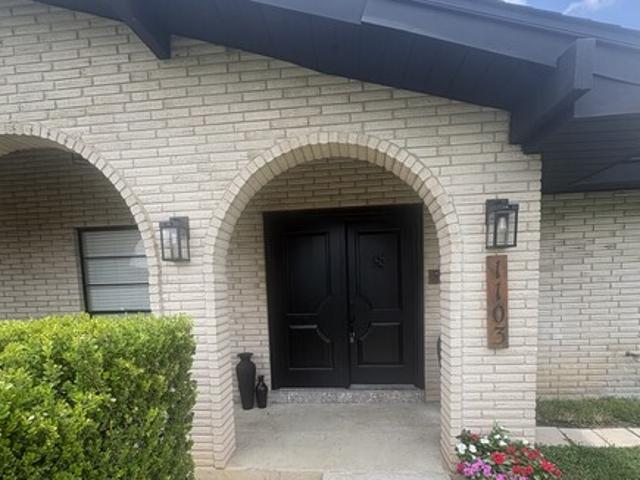 1103 Shadwell Dr