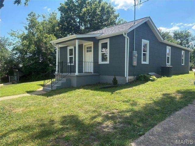 1103 Union Ave, Union, MO 63084