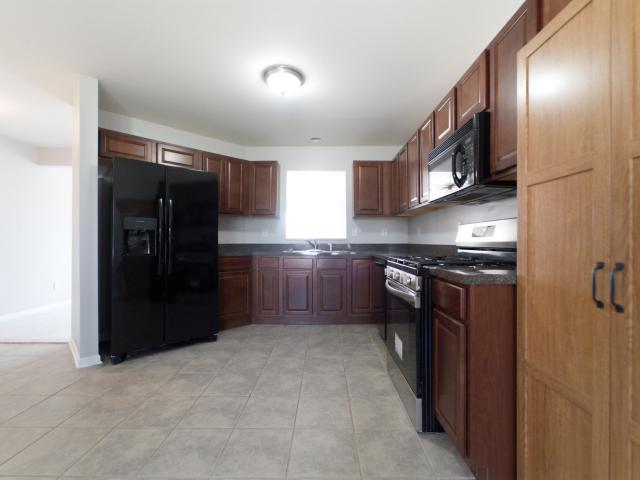 1103 W 84th Drive