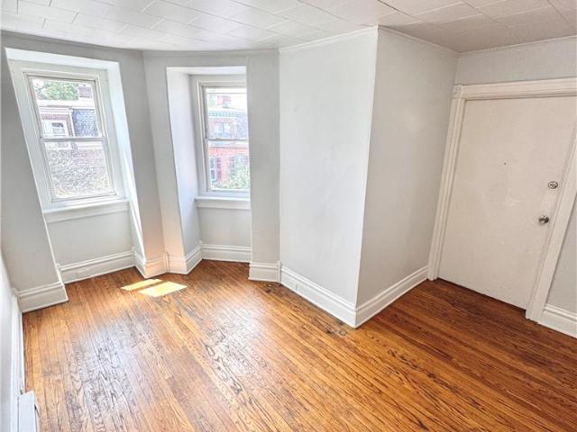 1103 W Linden Street 3