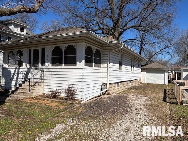 1103 W Main Cross St, Taylorville, IL 62568 | MLS #CA1042 | Compass