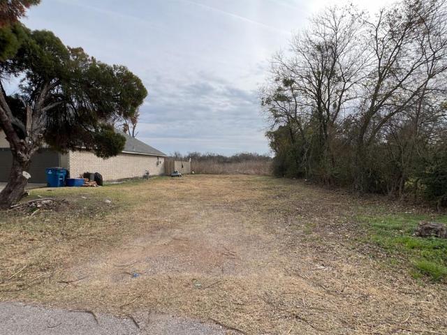 1103 W Milam St, Ennis, TX 75119 | MLS #21143 | Compass