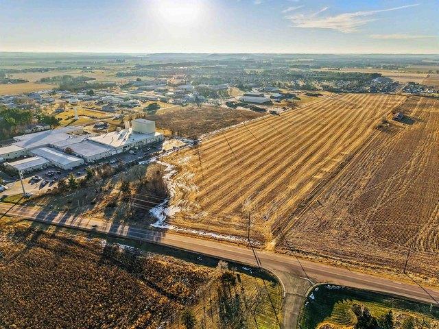 1103 Water St, Prairie du Sac, WI 53578