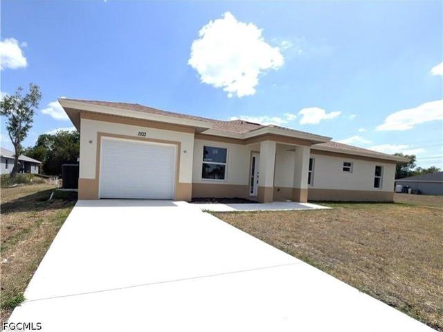 1103 1 Harold Ave S, Lehigh Acres, FL 33973