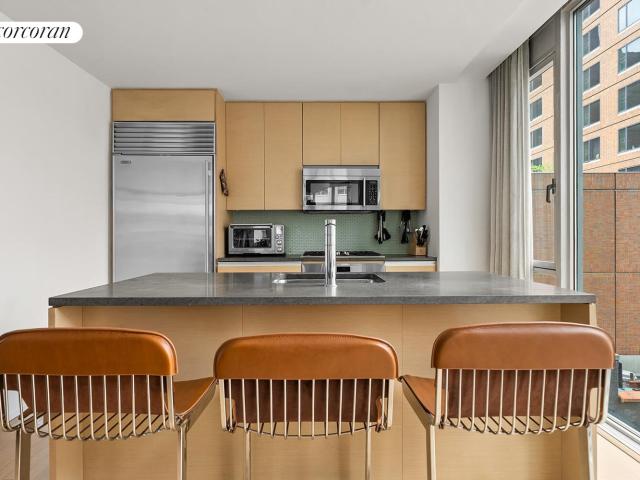 110 3RD Avenue 4C