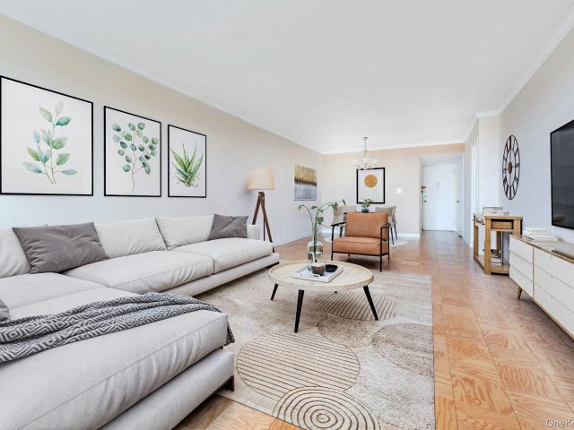 110 11 Queens Boulevard 24L