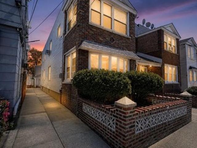 110 23 th St, Ozone Park, NY 11417