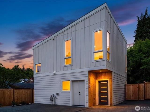 110 29th Ave E, Seattle, WA 98112