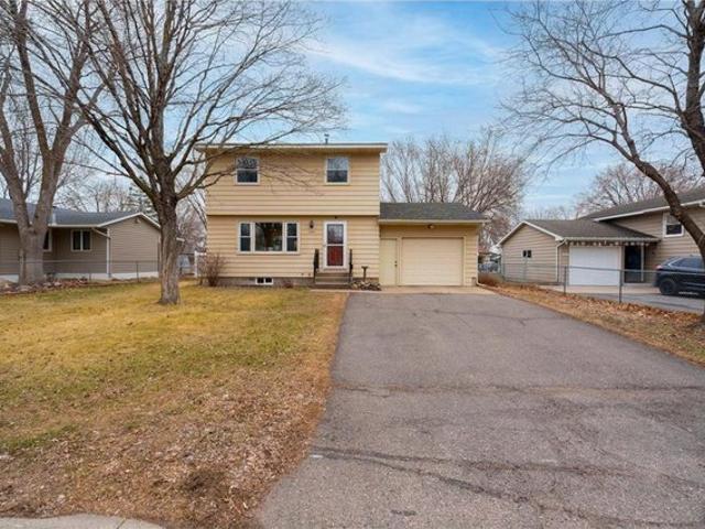 110 4th Ave SE, Saint Joseph, MN 56374