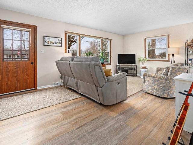 110 4th Avenue SE