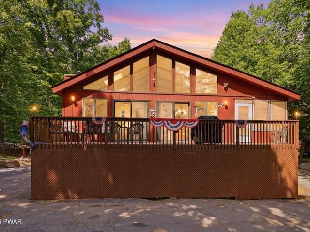 110 Cottontail Ct, Lackawaxen, PA 18435