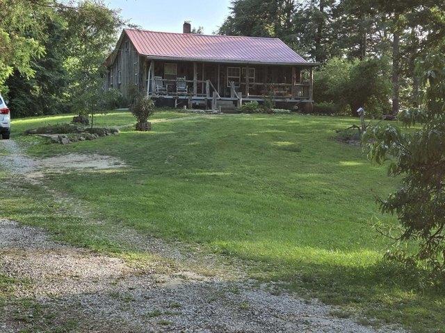 110 Cox Rd, Irvine, KY 40336