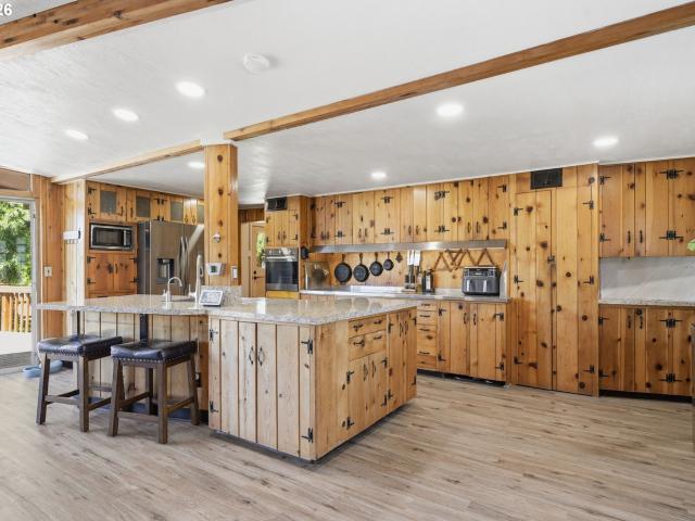 110 corliss ln