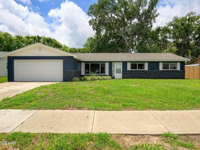 110 Cambridge Dr, Port Orange, FL 32127