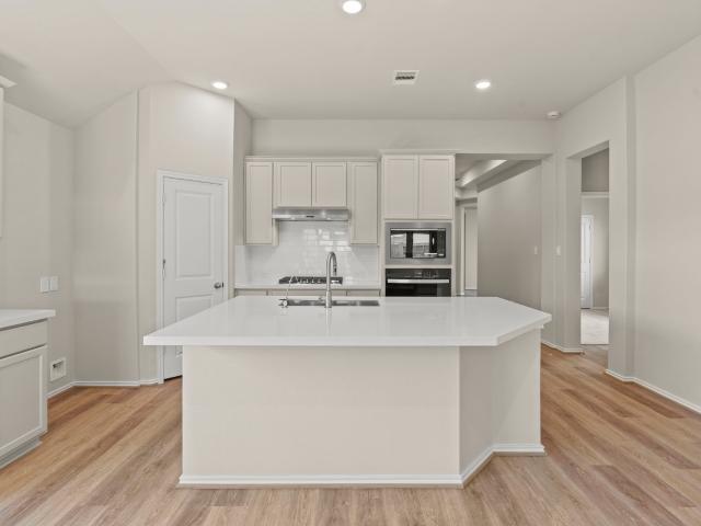 110 Candlelight Ridge Court