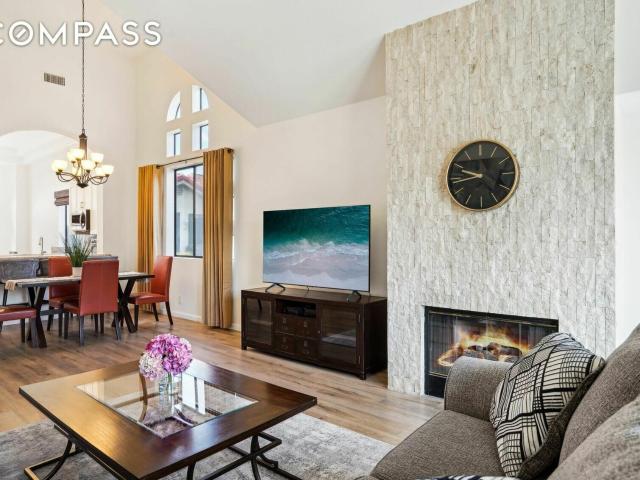 110 Celano Cir, Palm Desert, CA