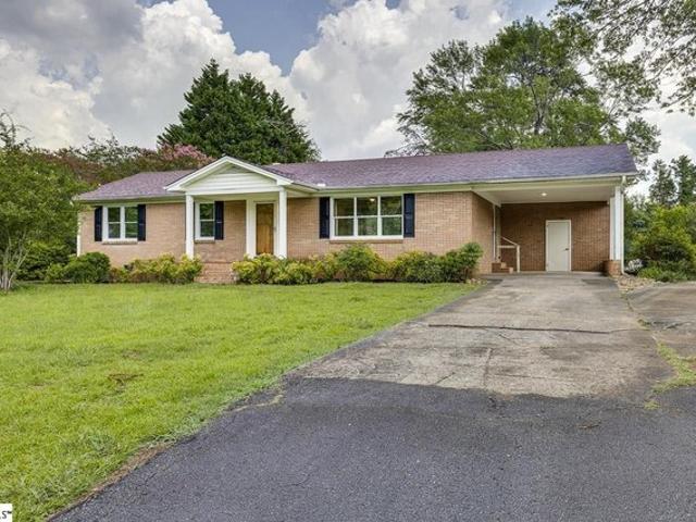 110 Charlton Cir, Easley, SC 29642