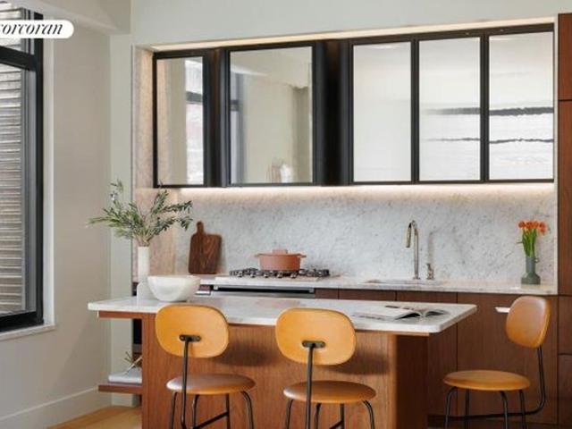 110 Charlton St Apt 8H, New York, NY 10014