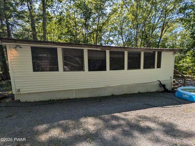 110 Chenango Dr, Shohola, PA 18458